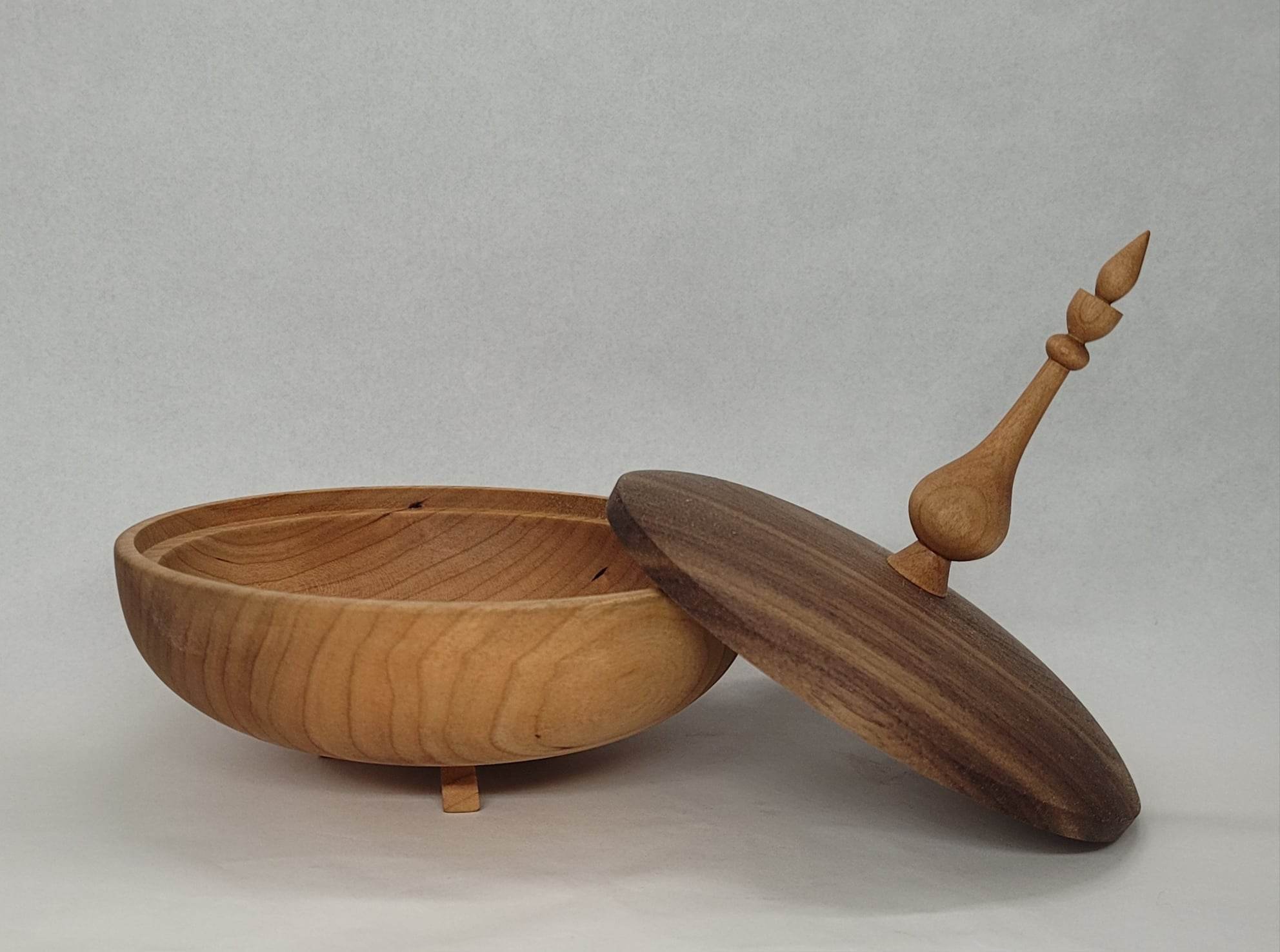 IRD: Turn a Footed Lidded Bowl with a Final – Kade Bolger | World Wide ...
